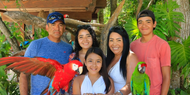 The Serna Family - AVANCE